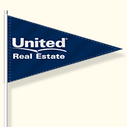 Custom Pennant Flags Signs for United Real Estate | Dee Sign®